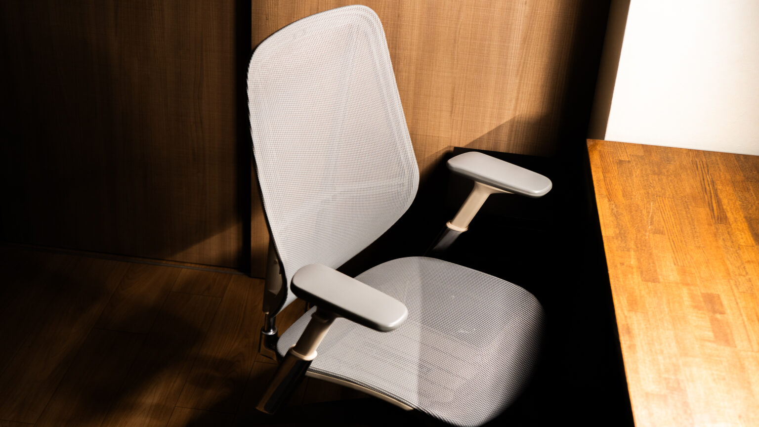 【5000円クーポン】120日以内なら返品可。リモートワーク用オフィスチェア Palmwork Chair【レビュー】 – 旅行好きの大阪人ブログ